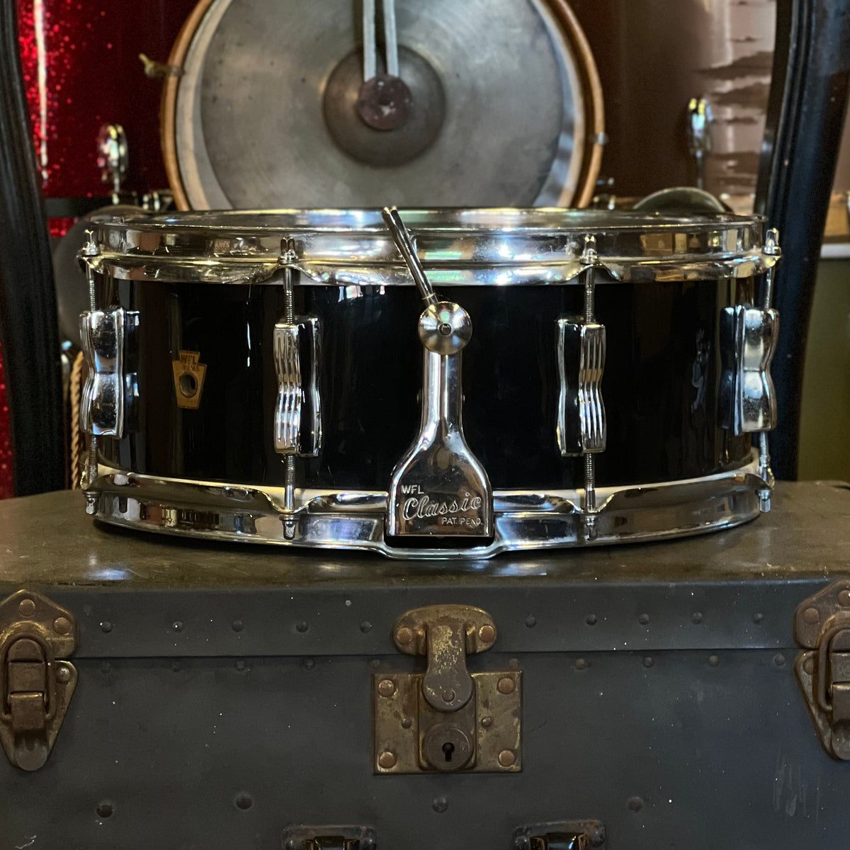 VINTAGE 1950's WFL 5.5x14 Super Classic Snare Drum in Black Cortex ...