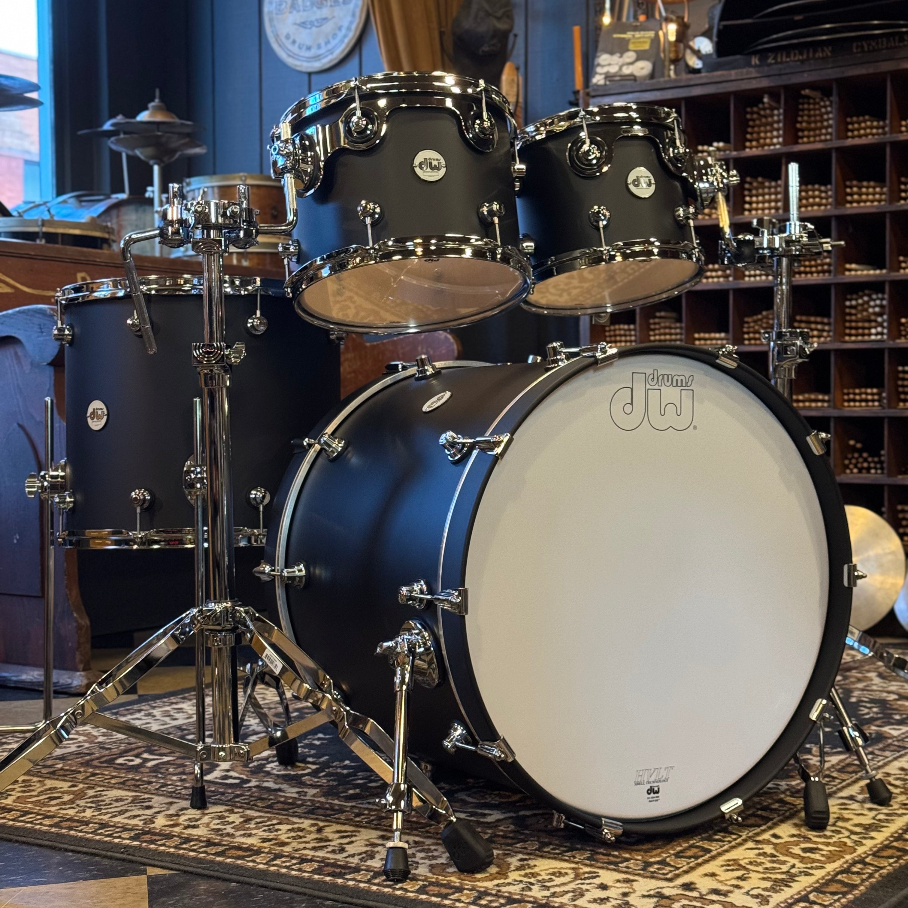 NEW DW Design Series Drum Set in Satin Black - 18x22, 8x10, 9x12, 14x1 ...