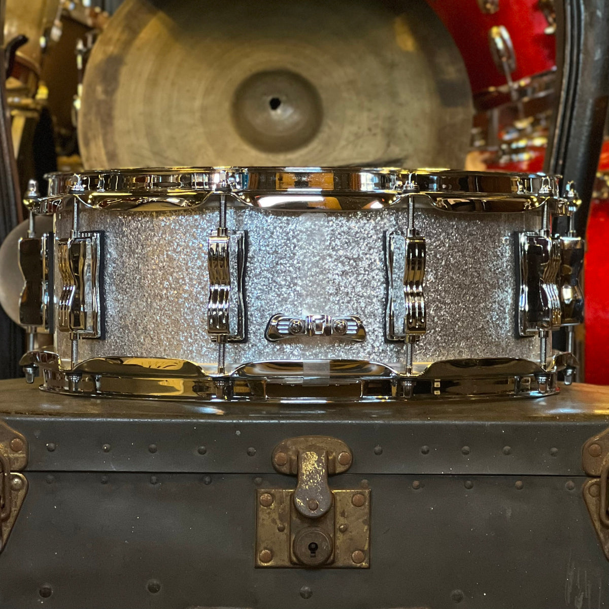 NEW Ludwig 5x14 Classic Maple Snare Drum in Silver Sparkle – Badges ...